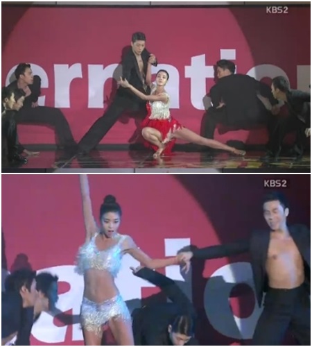 [18th BIFF] 김규리, 개막식 축하무대…'춤으로 말해요~' - 연예 | 기사 - 더팩트