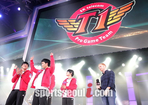 [SS 롤 올스타전]'무패행진' SKT T1 K, OMG 3-0 꺾고 '우승 샴페인' - 비즈팩트 > 기사 – THE FACT