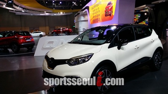 [부산 모터쇼] 신차 없는 르노삼성차, 새 프런트 룩으로 무장 - 경제 | 기사 - 더팩트