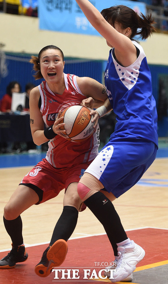 [WKBL] '토마스 22점' 하나외환, KDB생명 꺾고 4연승 질주 - 스포츠종합 | 기사 - 더팩트