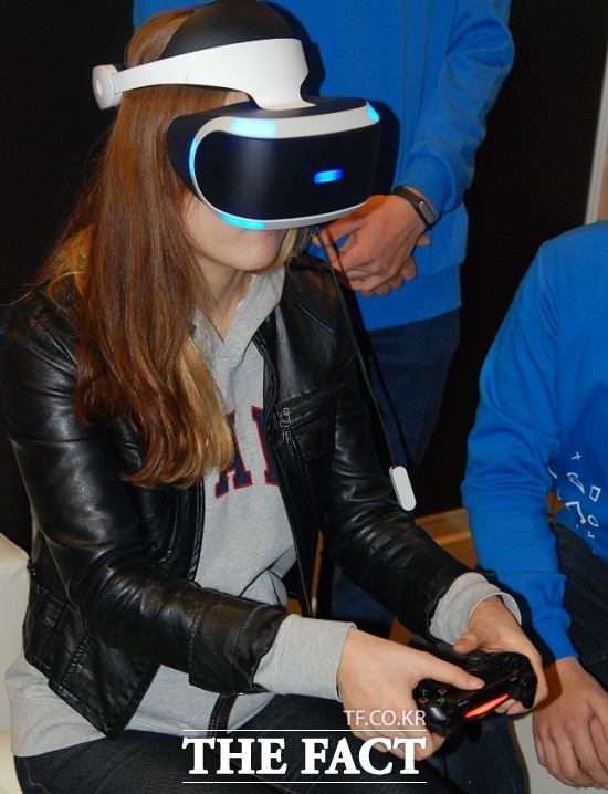 베일에 싸인 ‘플레이스테이션VR’ 가격 살펴보니 - 경제 | 기사 - 더팩트