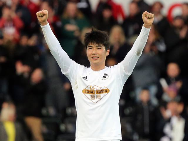 [EPL 28R] 기성용, 2G 연속 선발 출격! 스완지, 아스널 2-1 격파 - 축구 | 기사 - 더팩트