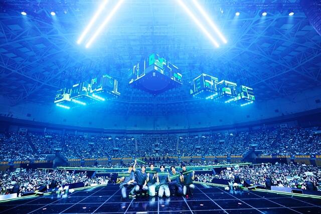 [TF리뷰] 몬스타엑스, 10년 내공으로 KSPO돔 뜨겁게 달군 완전체 - 연예 | 기사 - 더팩트