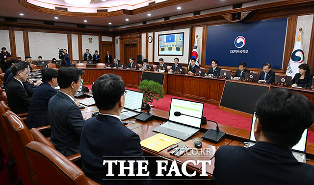 김민석 총리 "APEC 정상회의 개최는 끝이 아니라 새로운 시작" [TF사진관] - 포토 | 기사 - 더팩트